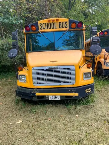 2003 Freightliner FS65 | AllSurplus