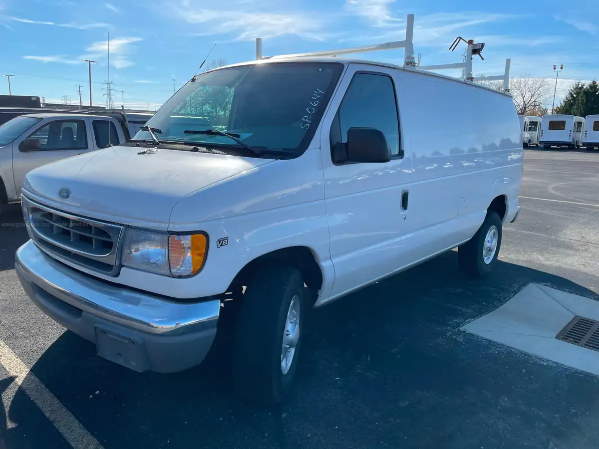 2001 Ford Econoline CARGO VAN, 5.4L V8 | AllSurplus