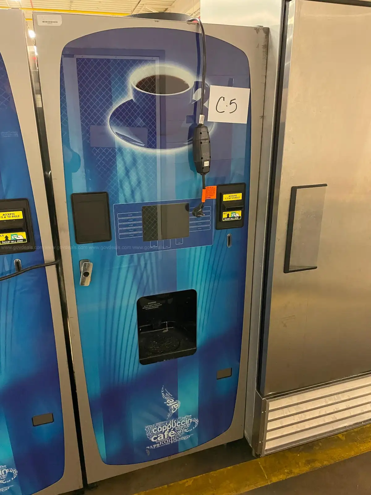 Crane Voce Media Coffee Vending Machine, Model 605D | AllSurplus