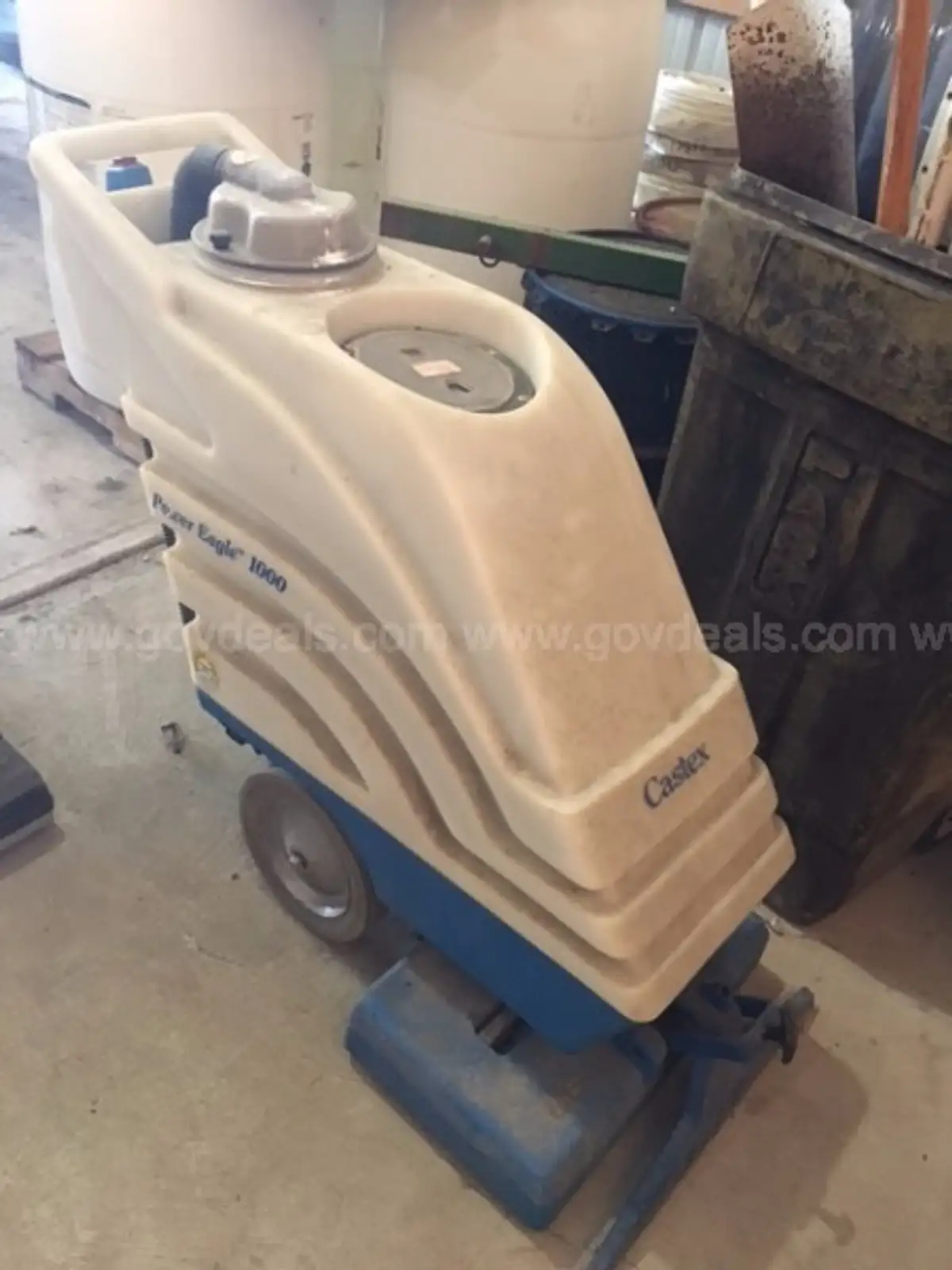 Castex Power Eagle 1000 Carpet Cleaner | GovDeals