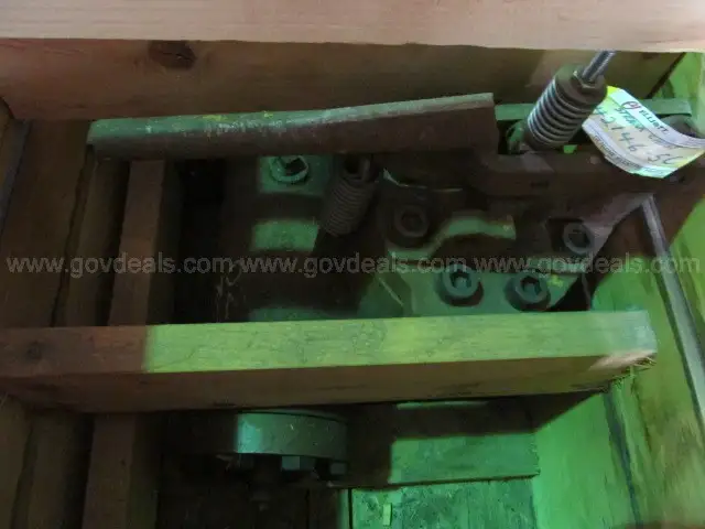 Elliot Steam Chest/ Governor / Valve **New and Unused** | GovDeals