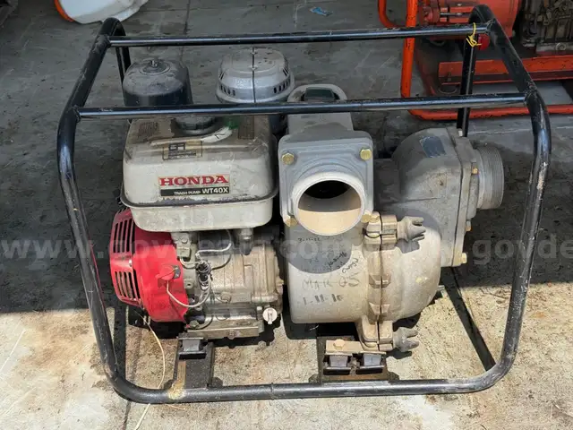 2 - 2004 Honda 4" WT 40X trash pumps | GovDeals