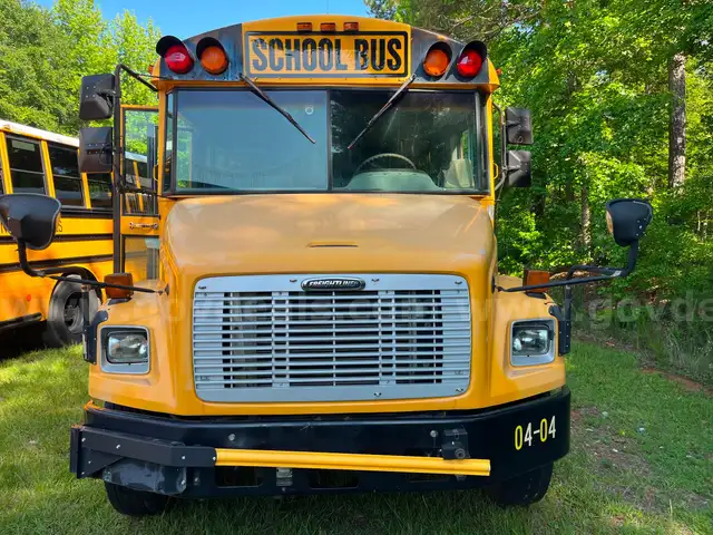 2005 Freightliner FS65 | GovDeals