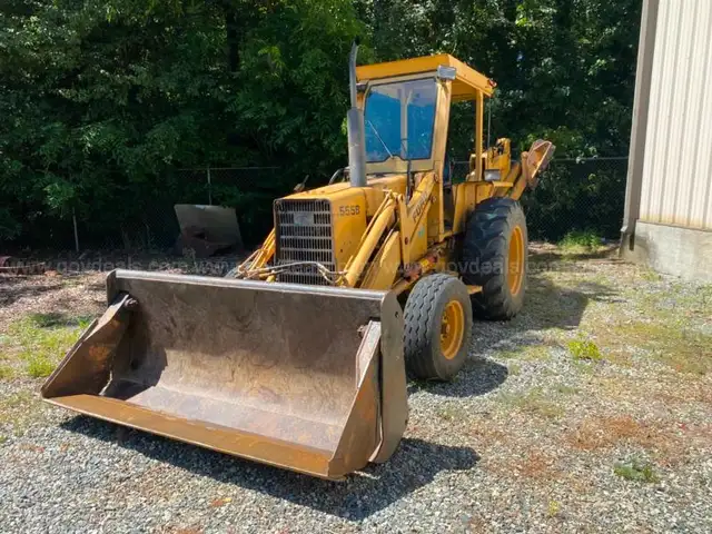 Ford 555B Backhoe | AllSurplus