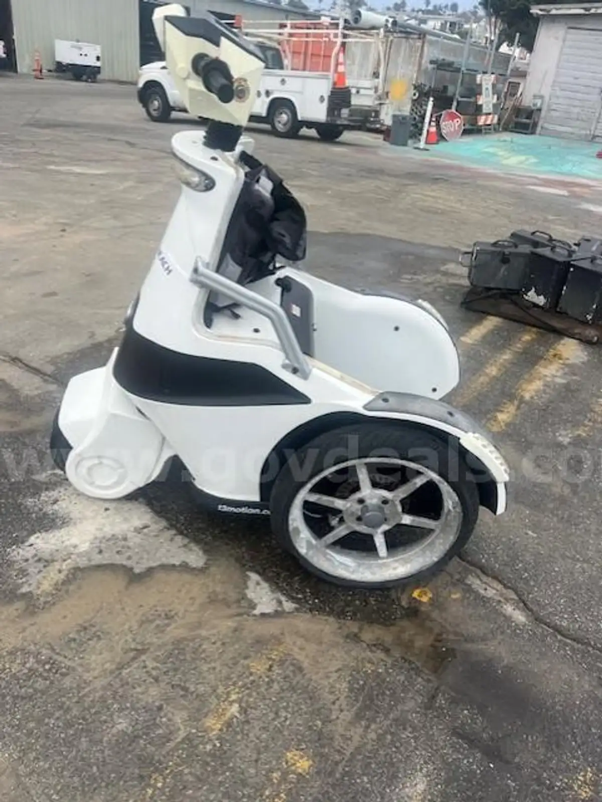 T3 Motion Stand up Vehicle Segway Patroller | GovDeals