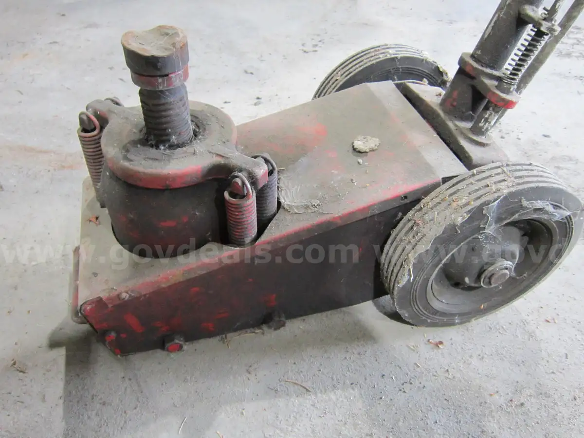 20-ton Air/Hydraulic Jack | AllSurplus