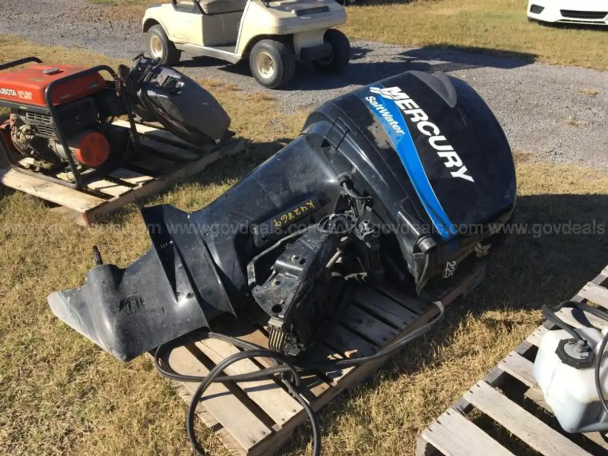 2004 MERCURY 225 4 STROKE SALTWATER OUTBOARD MOTOR | AllSurplus