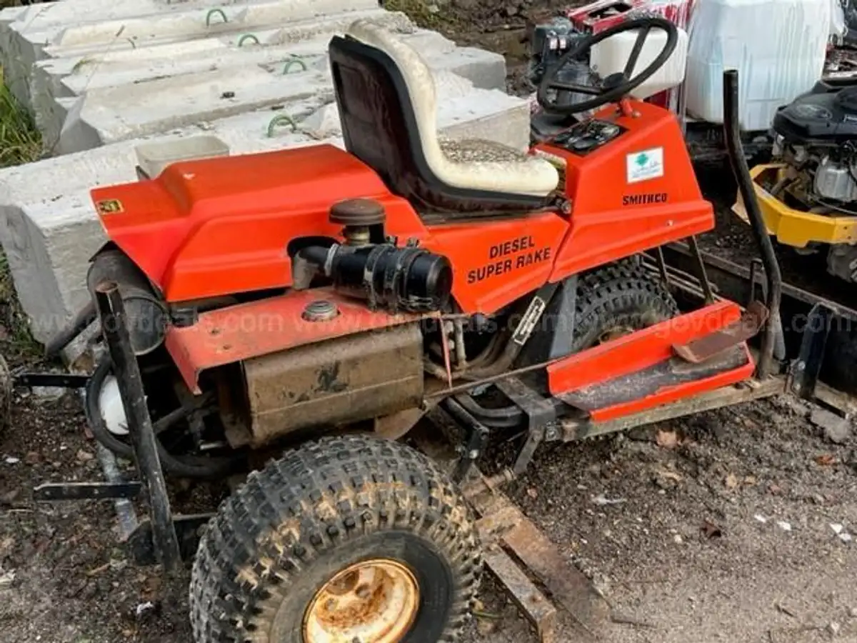 Smithco Diesel Super Rake | AllSurplus