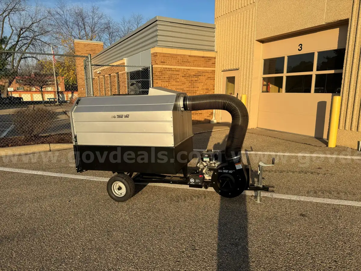 Trac Vac Model 1080 Leaf Collection System. | GovDeals