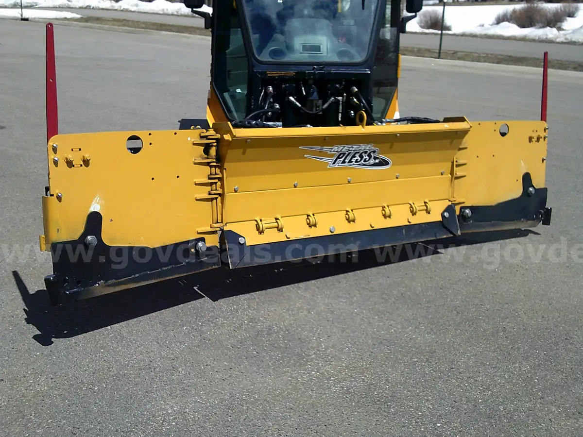 Metalpless snow plow for Trackless machine | AllSurplus
