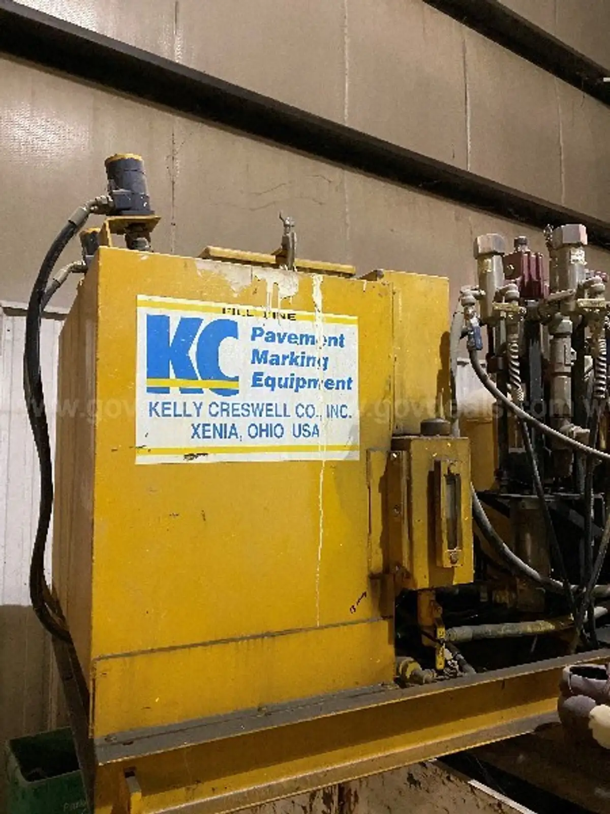 KELLY CRESWELL PAVEMENT MARKING MACHINE | GovDeals