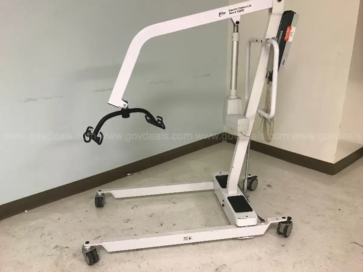 DRIVE 13240 ELECTRIC PATIENT LIFT | GovDeals