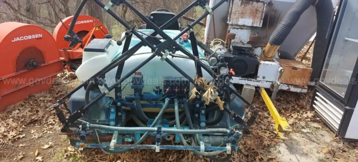 Toro 1250 Sprayer *PARTS* | AllSurplus