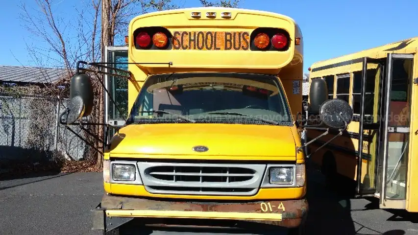 2001 Ford E450 Bluebird School Bus, 30 Passenger | GovDeals