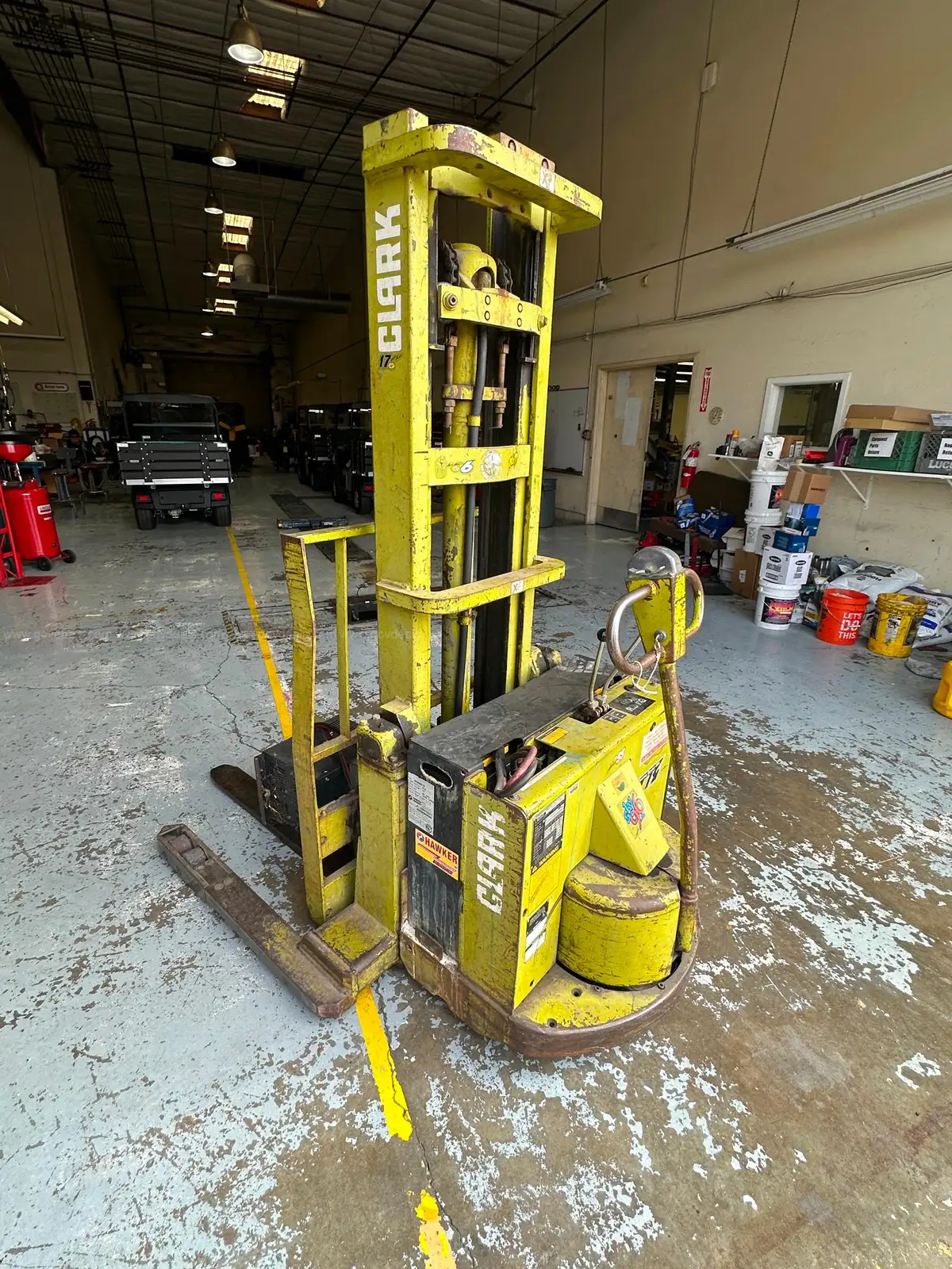 Clark Model S40 Forklift | AllSurplus
