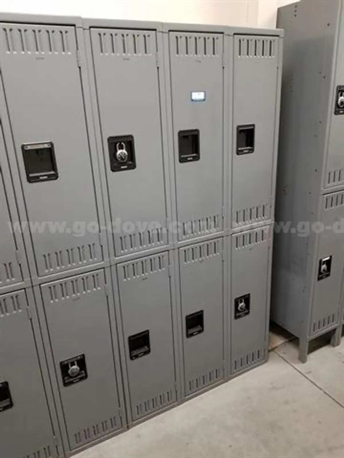 Locker Banks | AllSurplus