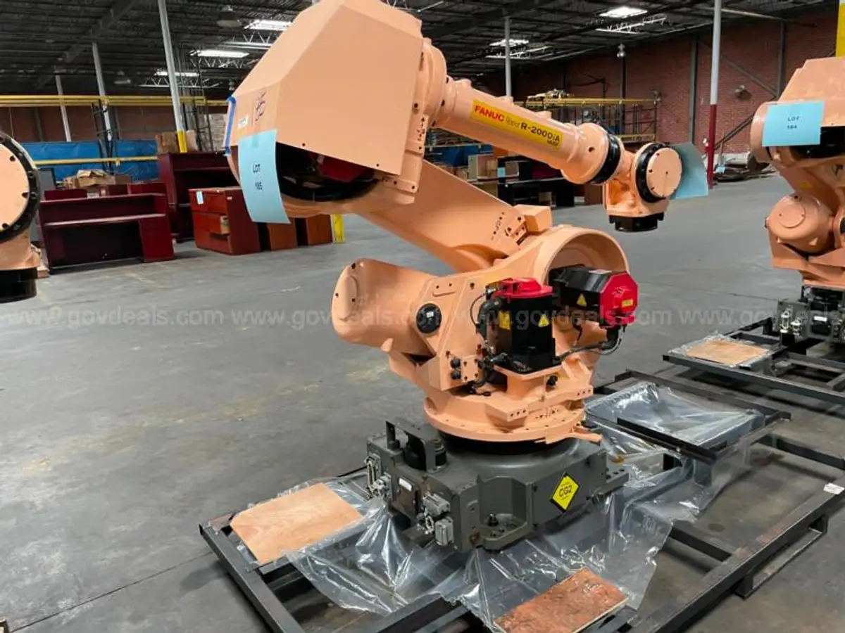 FANUC ROBOT (1) Fanuc System R2000ia Robotic Arm | AllSurplus