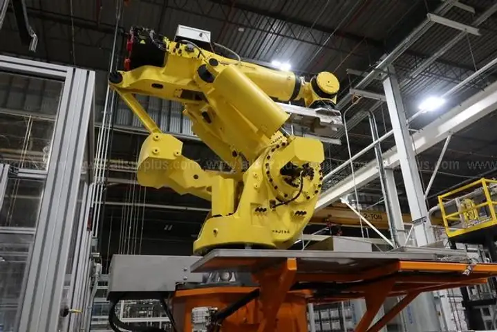 Fanuc M-900iB-700 Pedestal Track Mounted Robot | AllSurplus