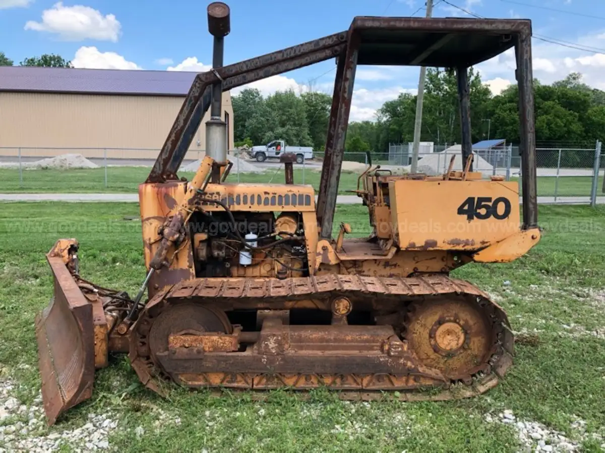 CASE 450 DOZER | AllSurplus