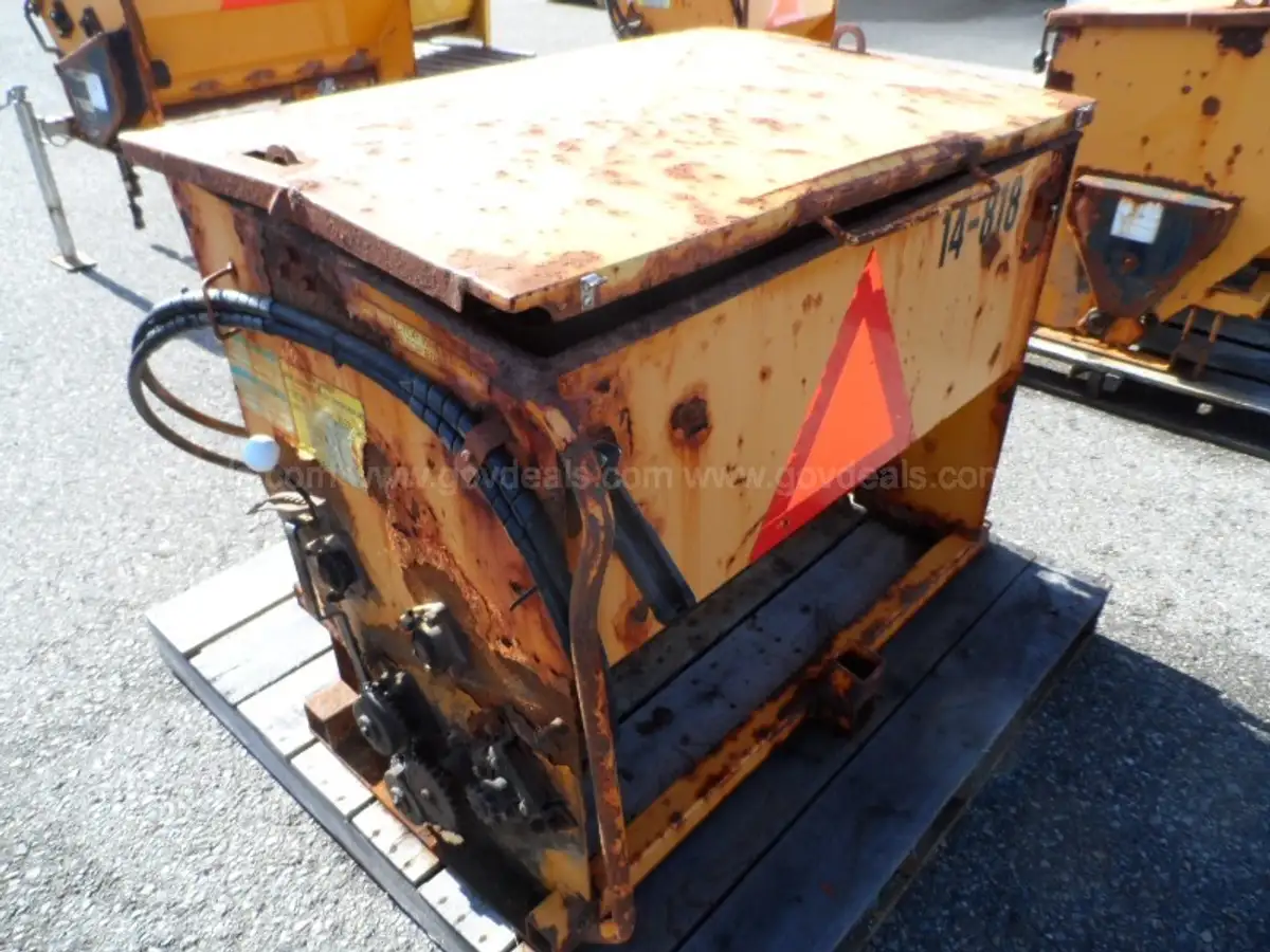 Trackless Sander | AllSurplus