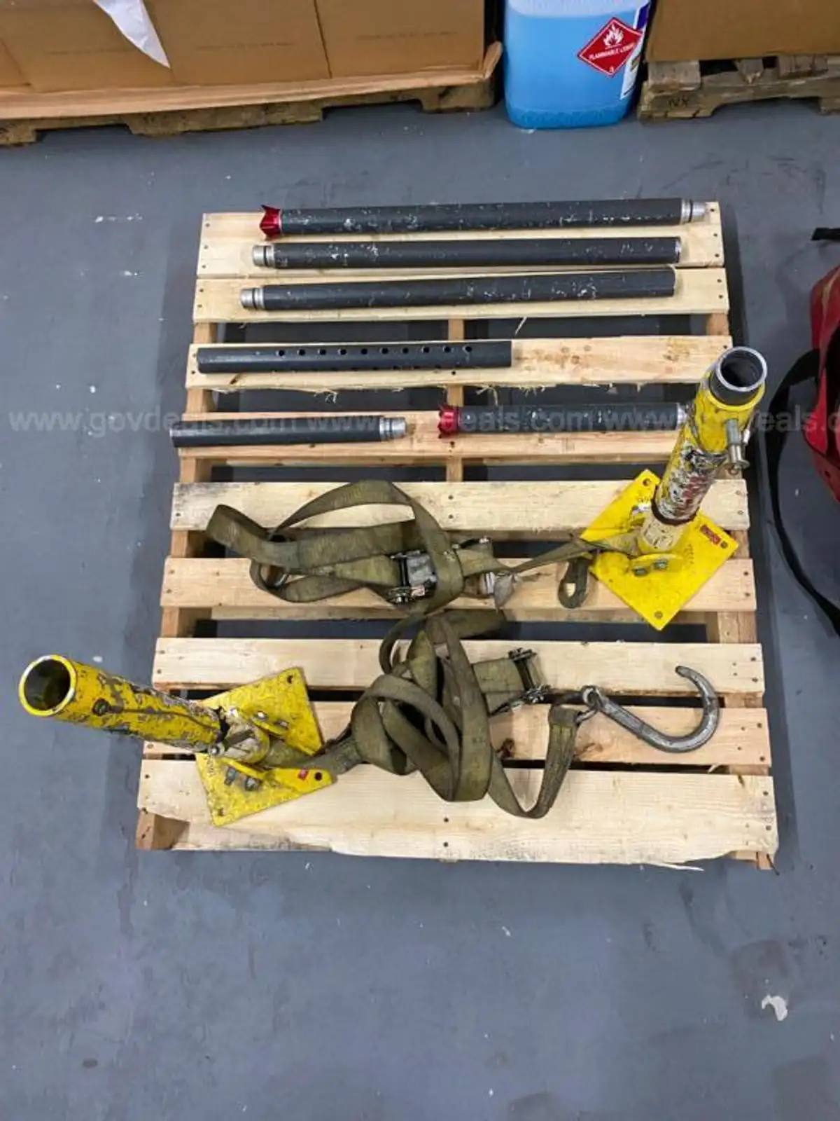 KODIAK STRUT KIT | AllSurplus