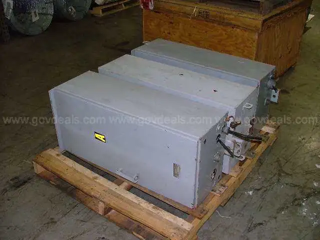 3 Cooper / Kyle / McGraw Form 3A Recloser Controls | GovDeals