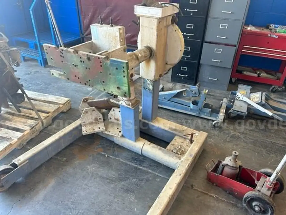 OTC Heavy Duty Engine Stand | AllSurplus