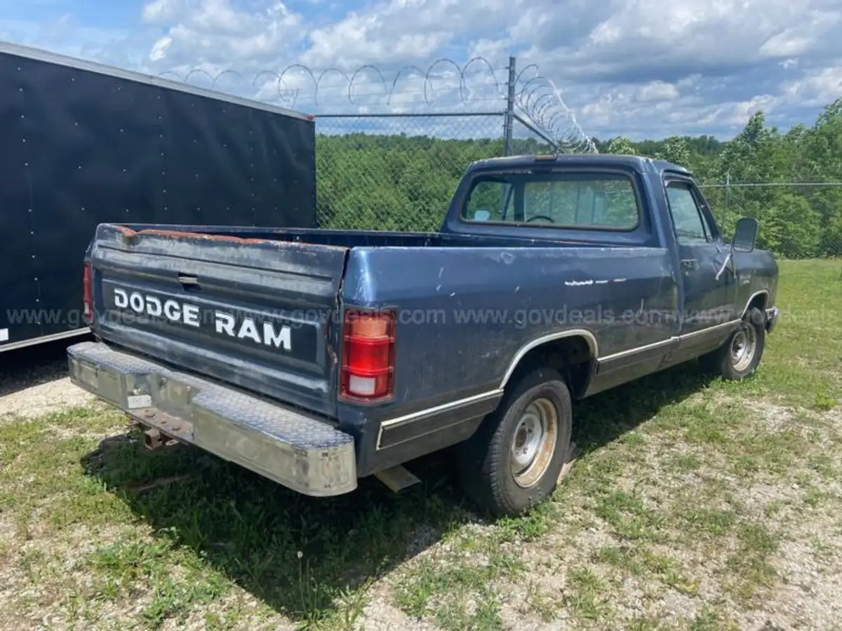 1987 Dodge D100 | AllSurplus
