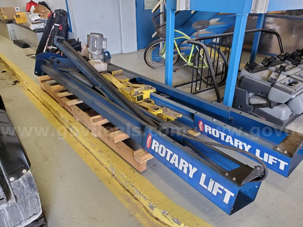ROTARY 10K 2 POST LIFT | GovDeals