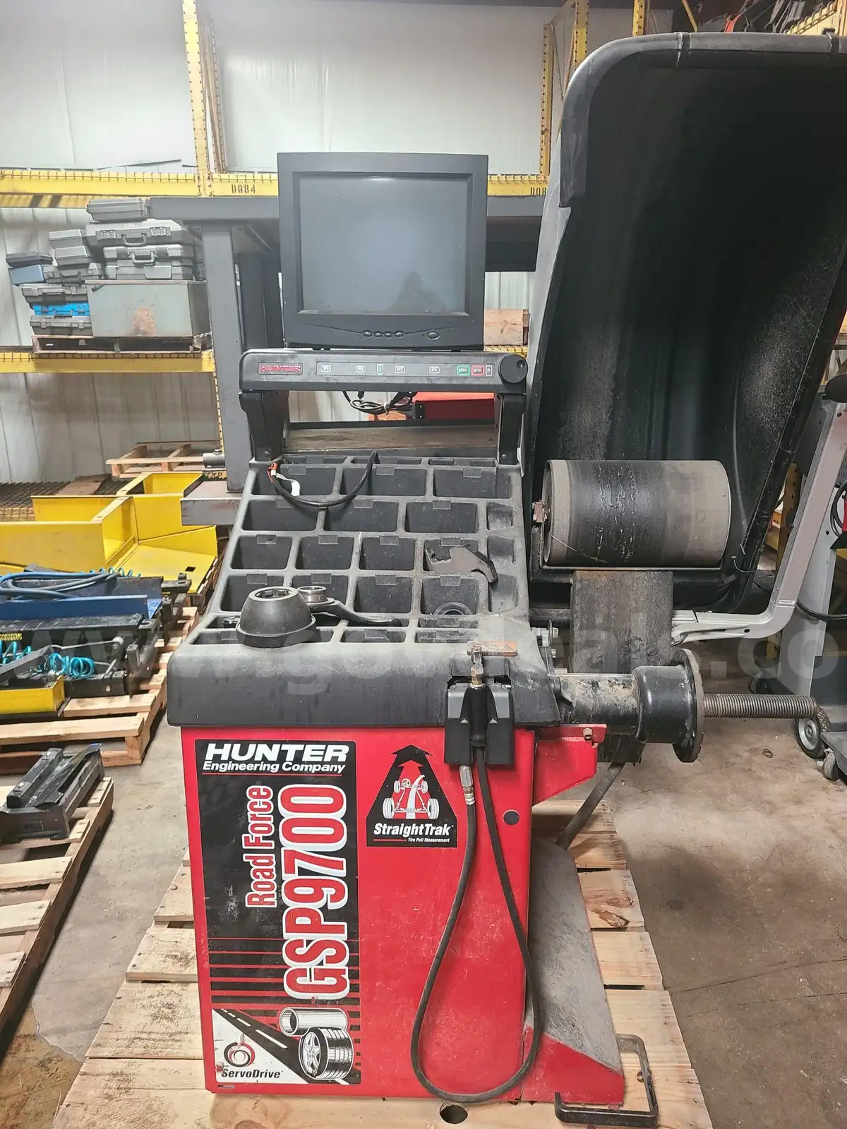 Hunter GSP9712 Road Force Wheel Balancer | AllSurplus