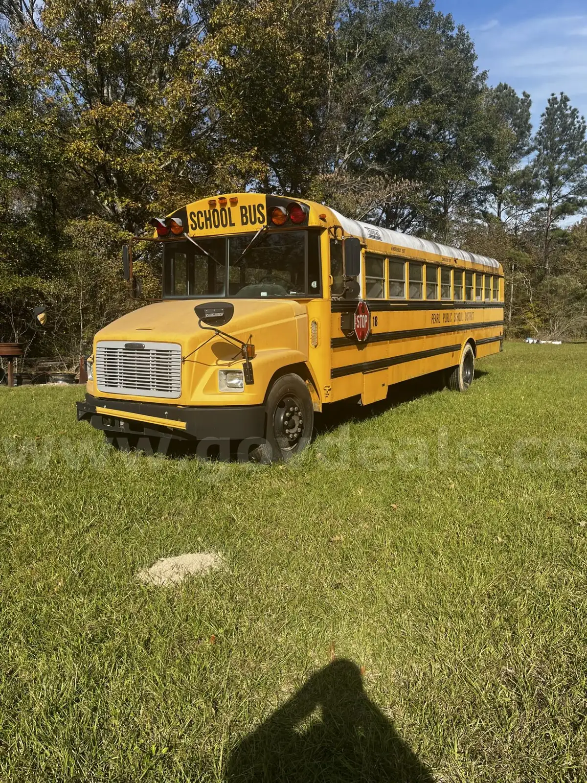 2001 Freightliner FS65 | AllSurplus