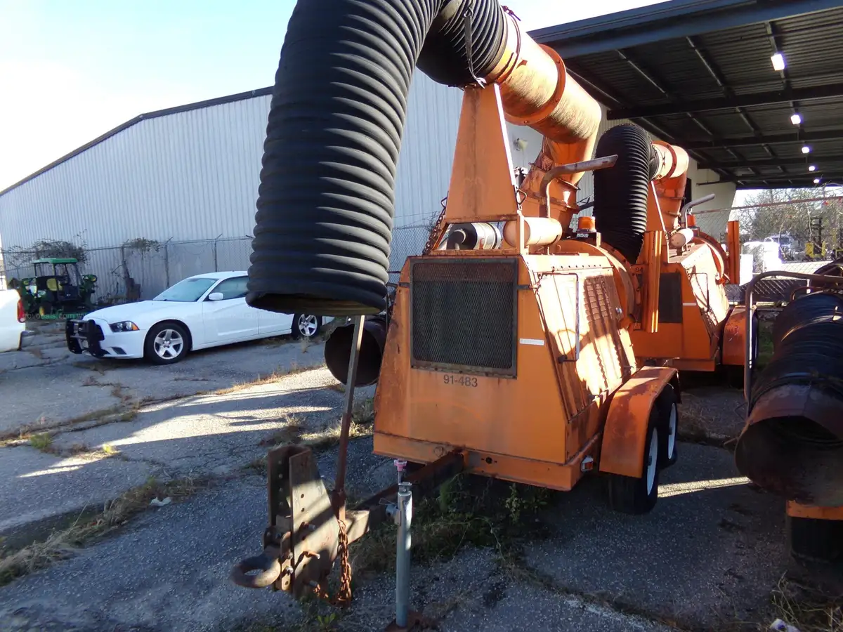 LEAF LOADER TRAILER | GovDeals