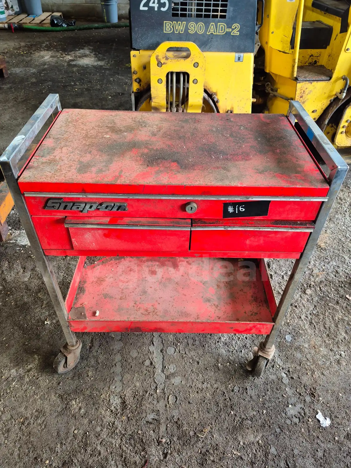Snap-on rolling cart | AllSurplus