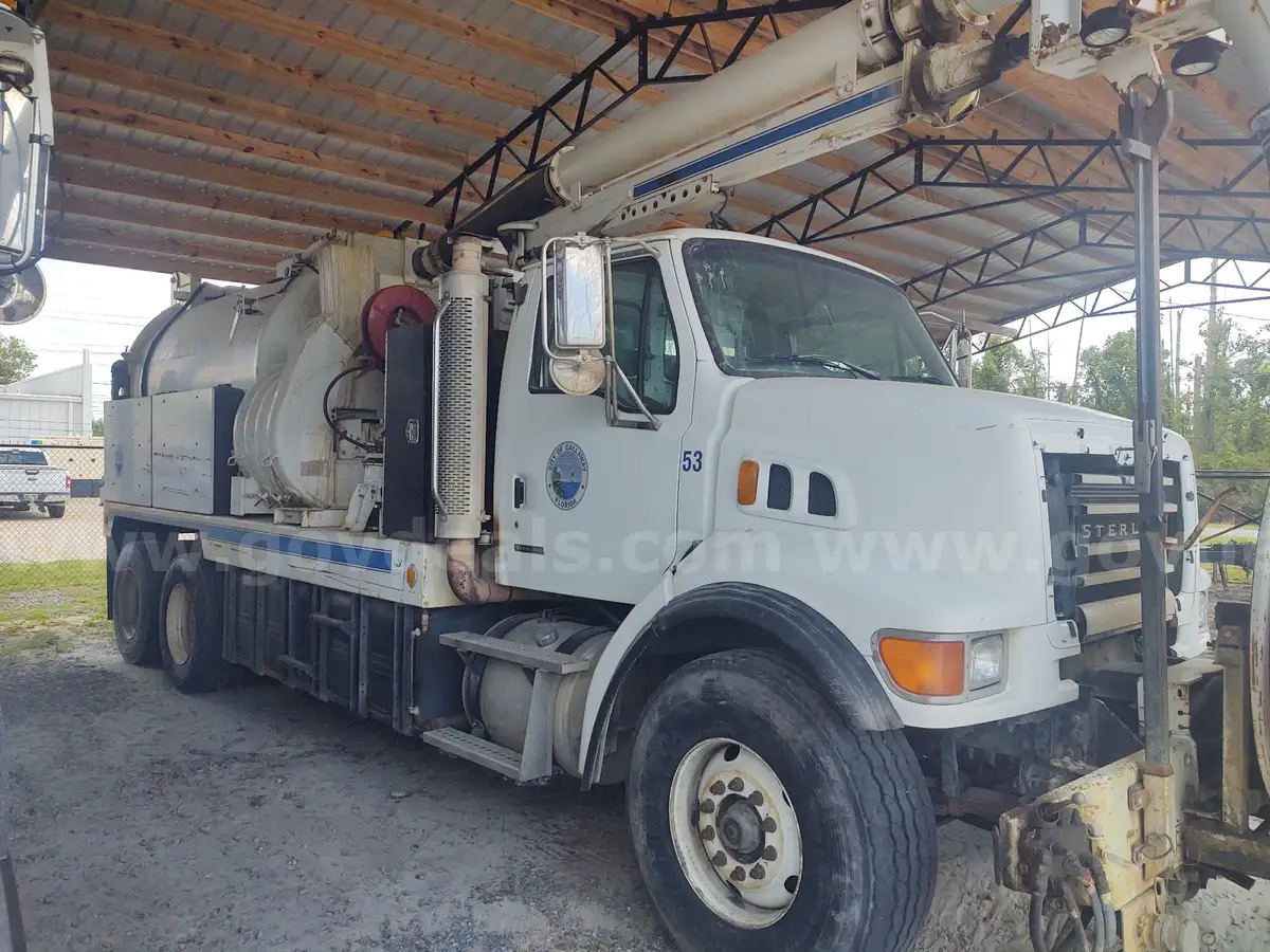 2007 Sterling LT7500 Vac Con Truck | GovDeals