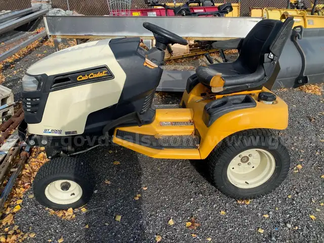 Cub Cadet Riding Mower | GovDeals