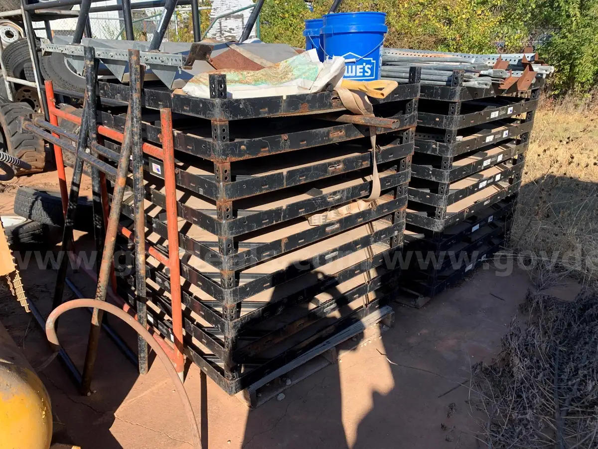 NO RESERVE!!!!!!!! Bil-Jax Multi-stage portable stage system with stairs | AllSurplus