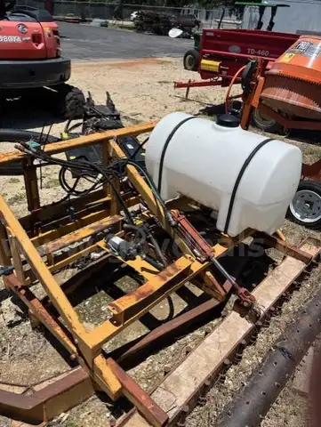 Reveal 4-N-1 Arena Drag | AllSurplus