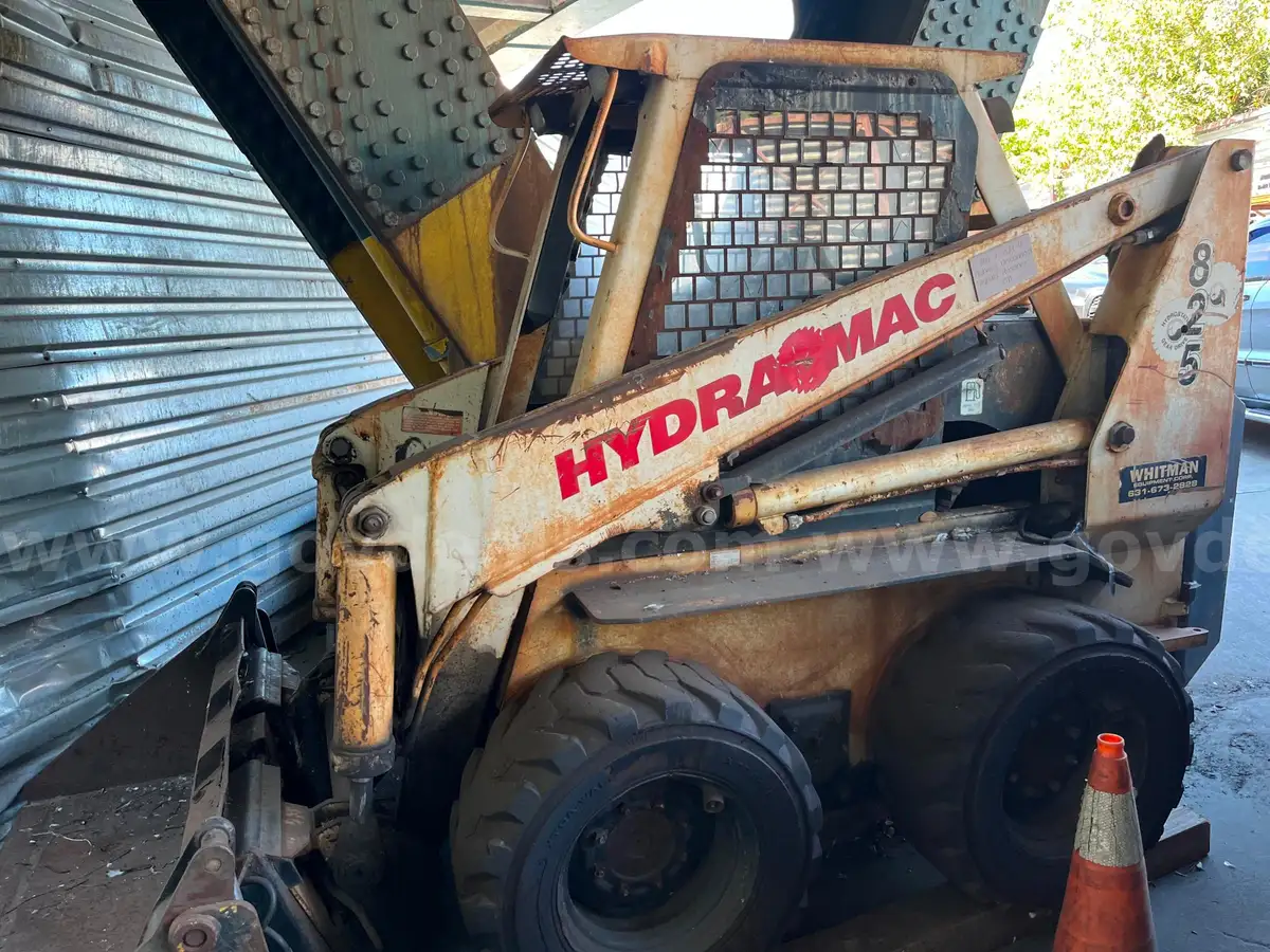 Hydra Mac 825 Skid Steer | GovDeals