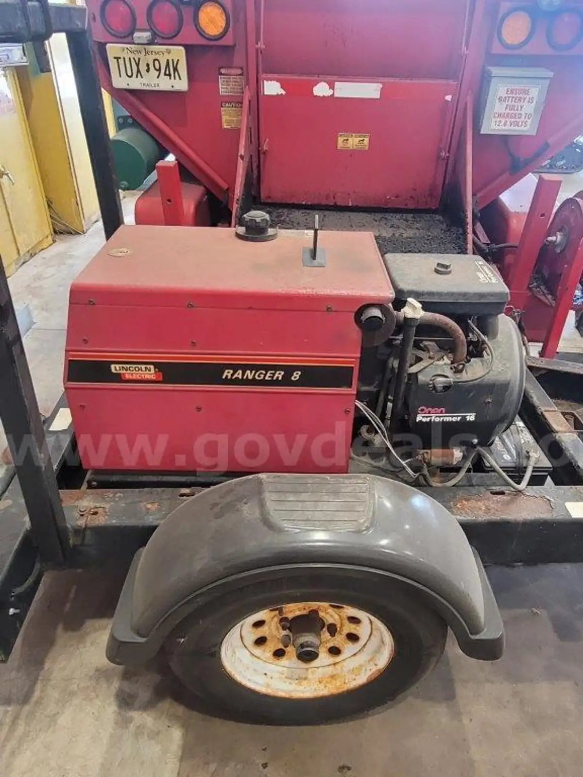 Lincoln Ranger 8 Welder with Onan Performer 16 Motor on a Trailer ...