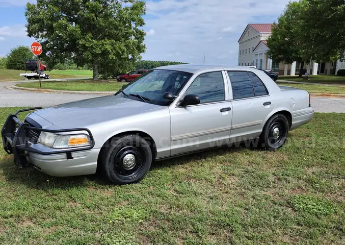2009 Ford Crown Victoria | AllSurplus