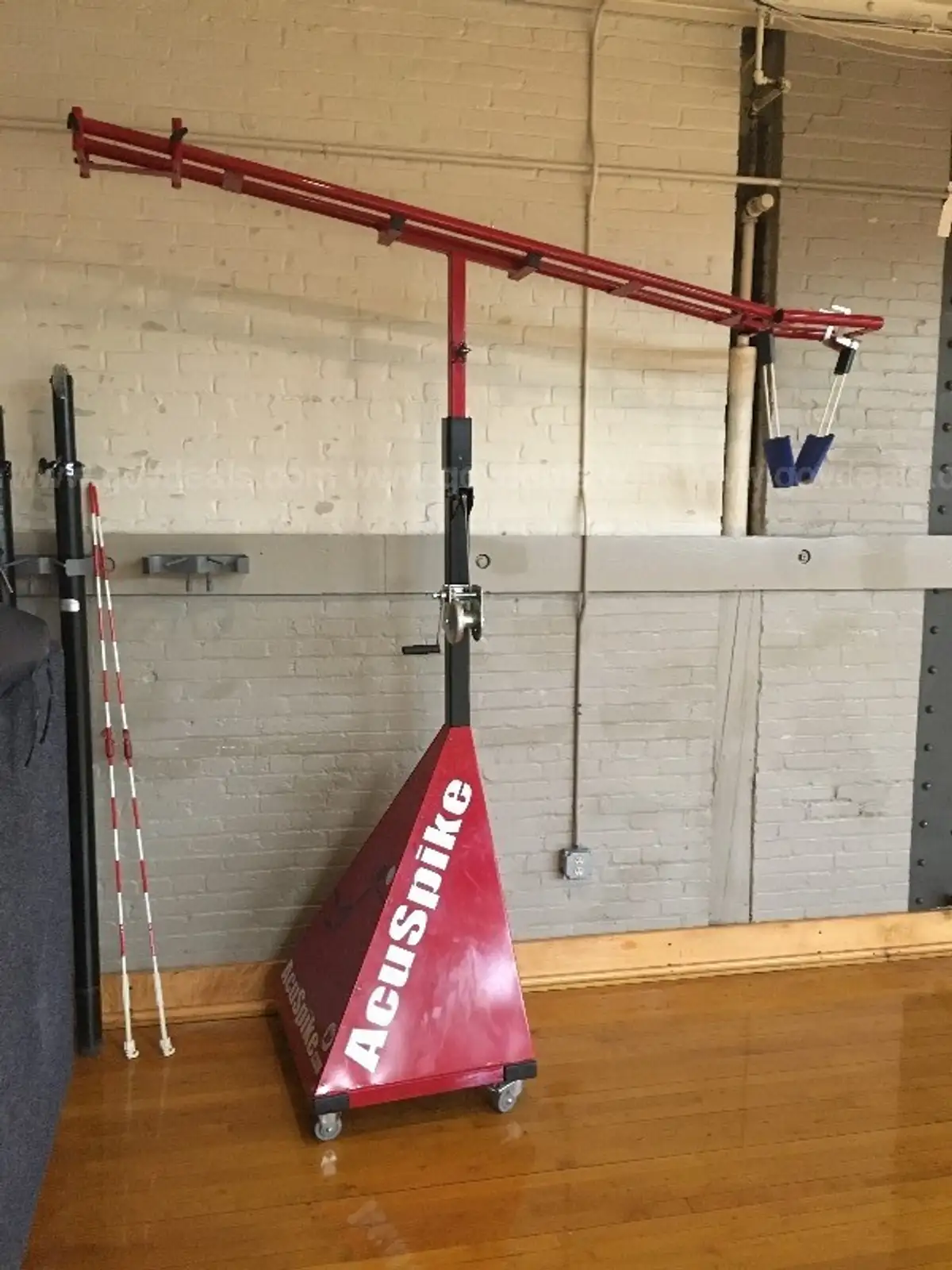 AcuSpike Team Trainer - Space Saver | GovDeals