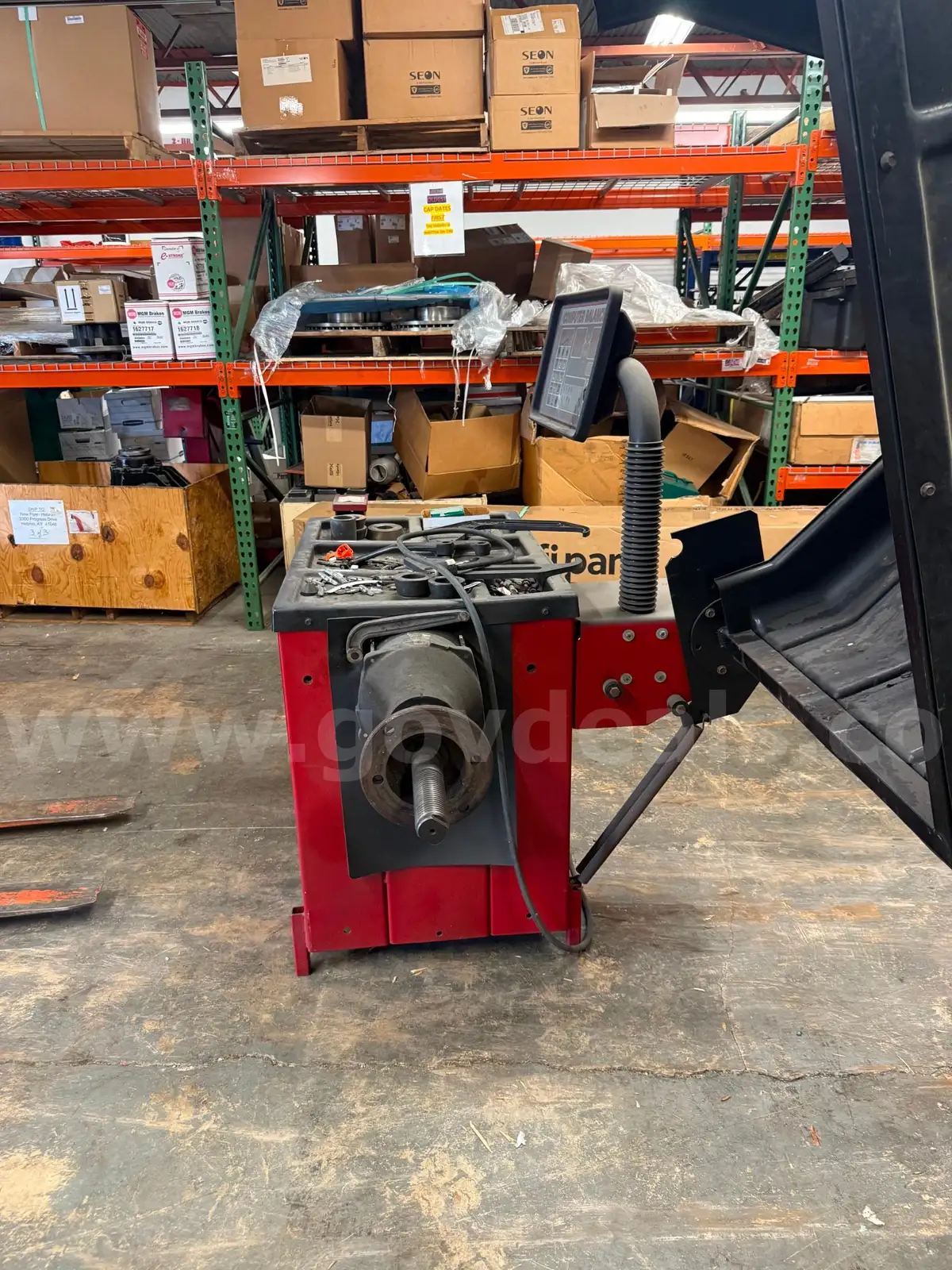 2004 Model COATS 6401 Computer Truck Wheel Balancer | GovDeals