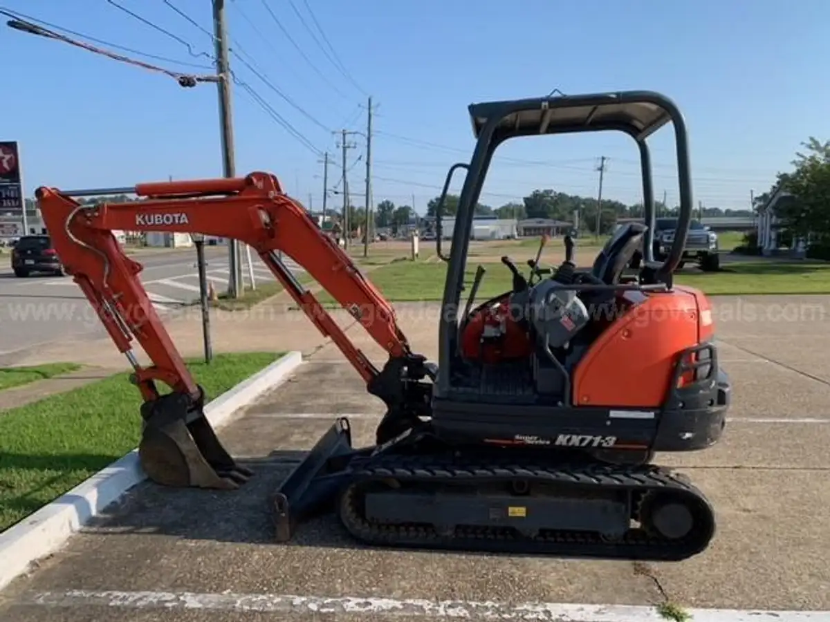 2015 Kubota KX71 Mini Excavator | AllSurplus