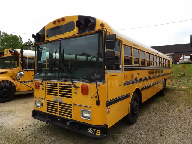 2001 Thomas Saf-T-Liner MVP EF School Bus | AllSurplus