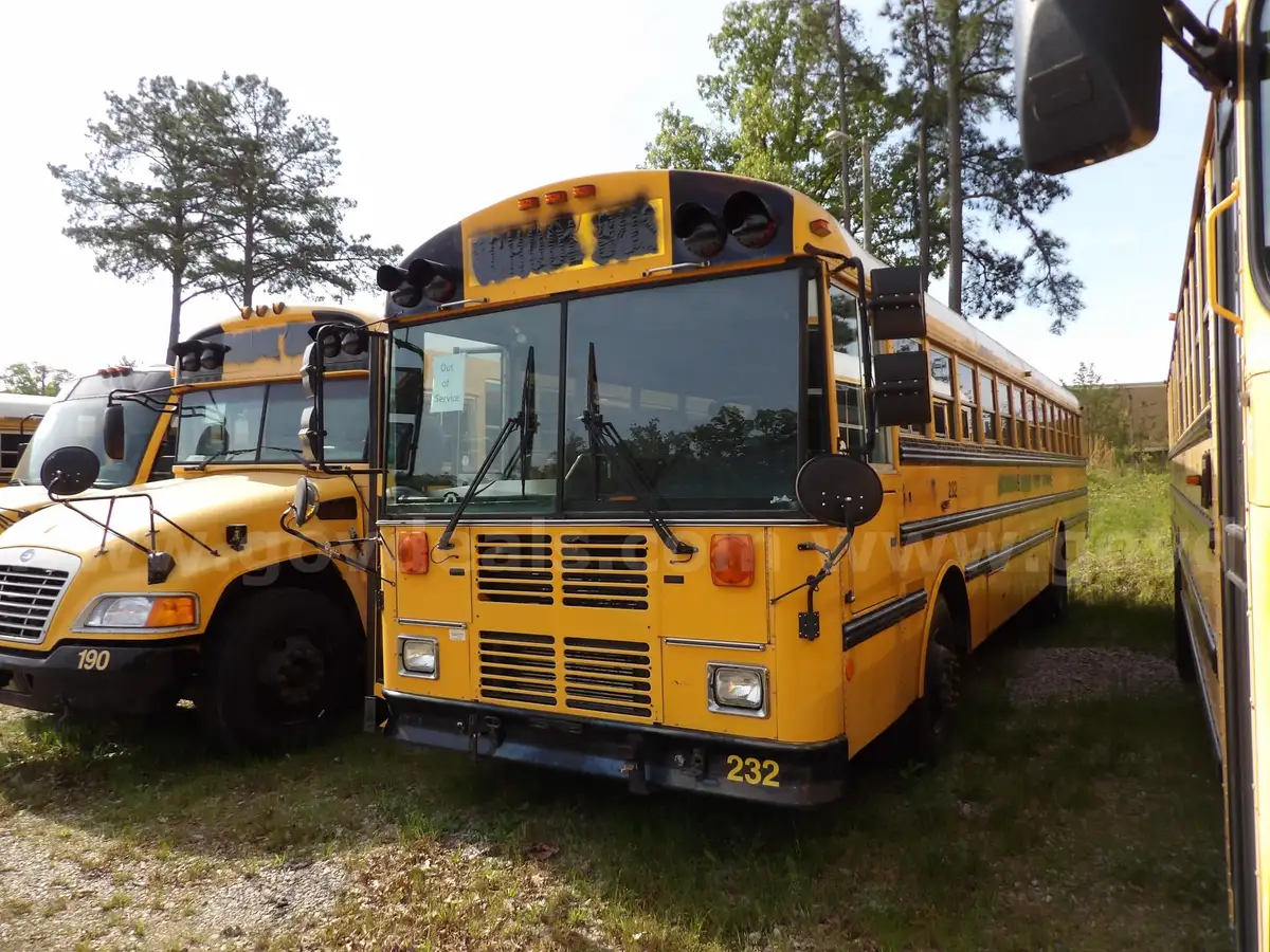 2006 Thomas Built Saf-T-Liner MVP EF School Bus | GovDeals