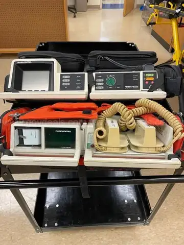 Lot of Lifepak 5 and Lifepak 11 AEDs | AllSurplus