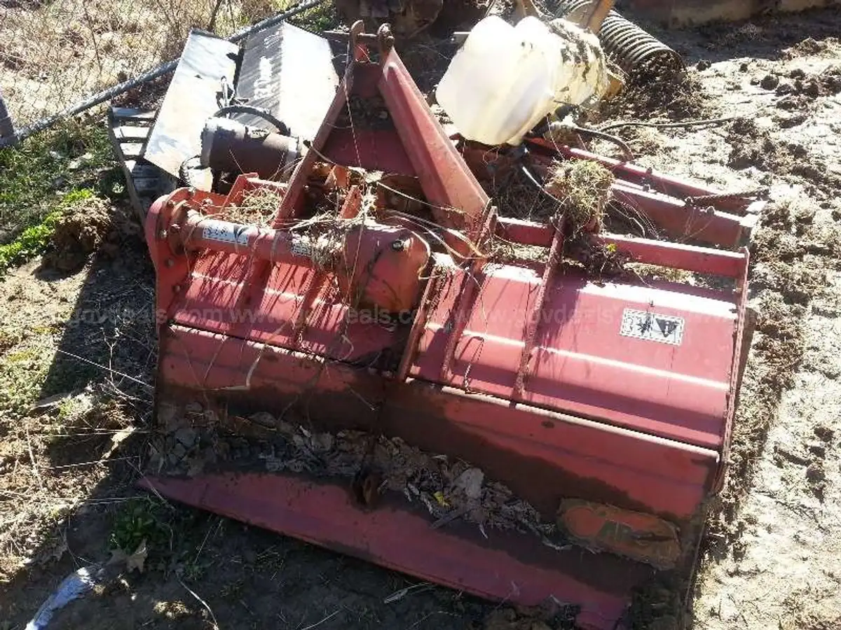 Caroni 48 Inch Pull Tiller | GovDeals