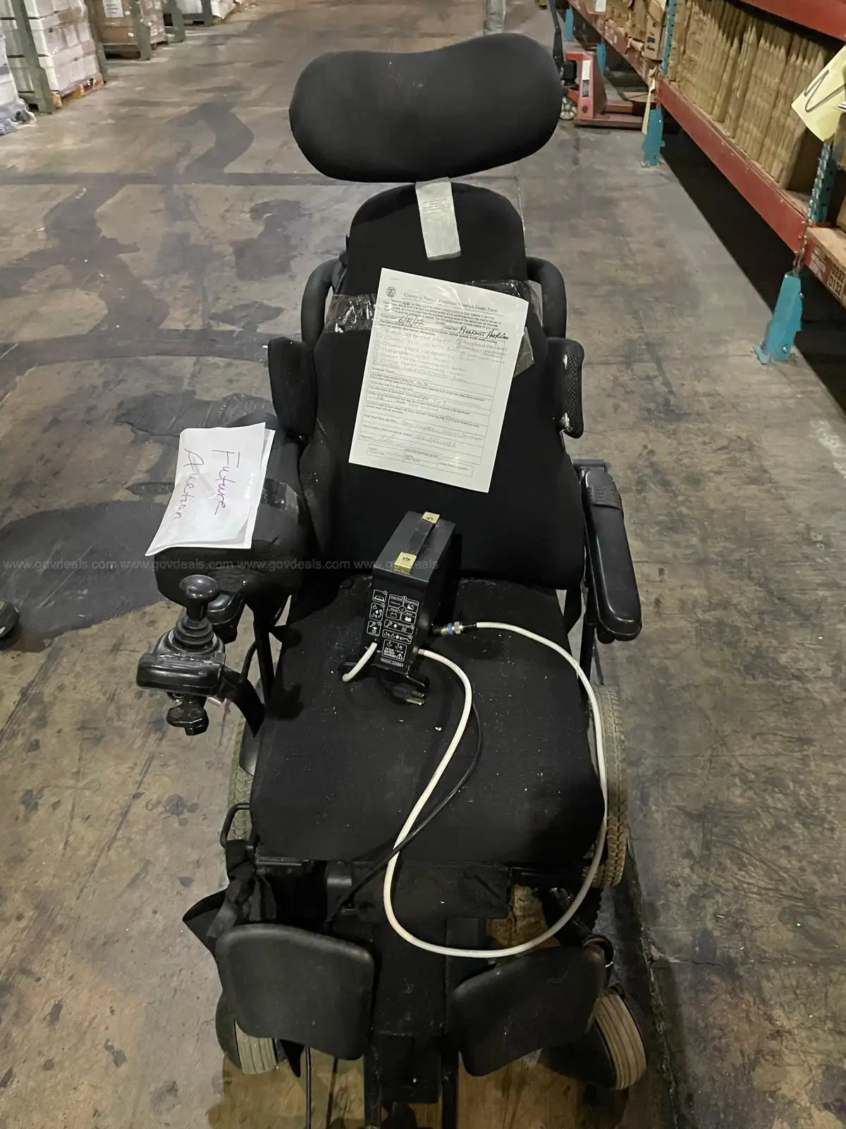 Quantum 6000Z Motorized Chair | AllSurplus