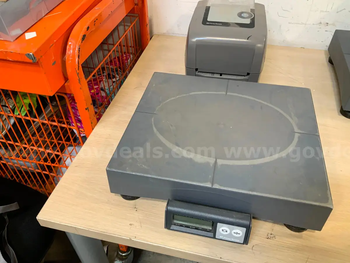 Pitney Bowes Scale with thermal Printer | GovDeals