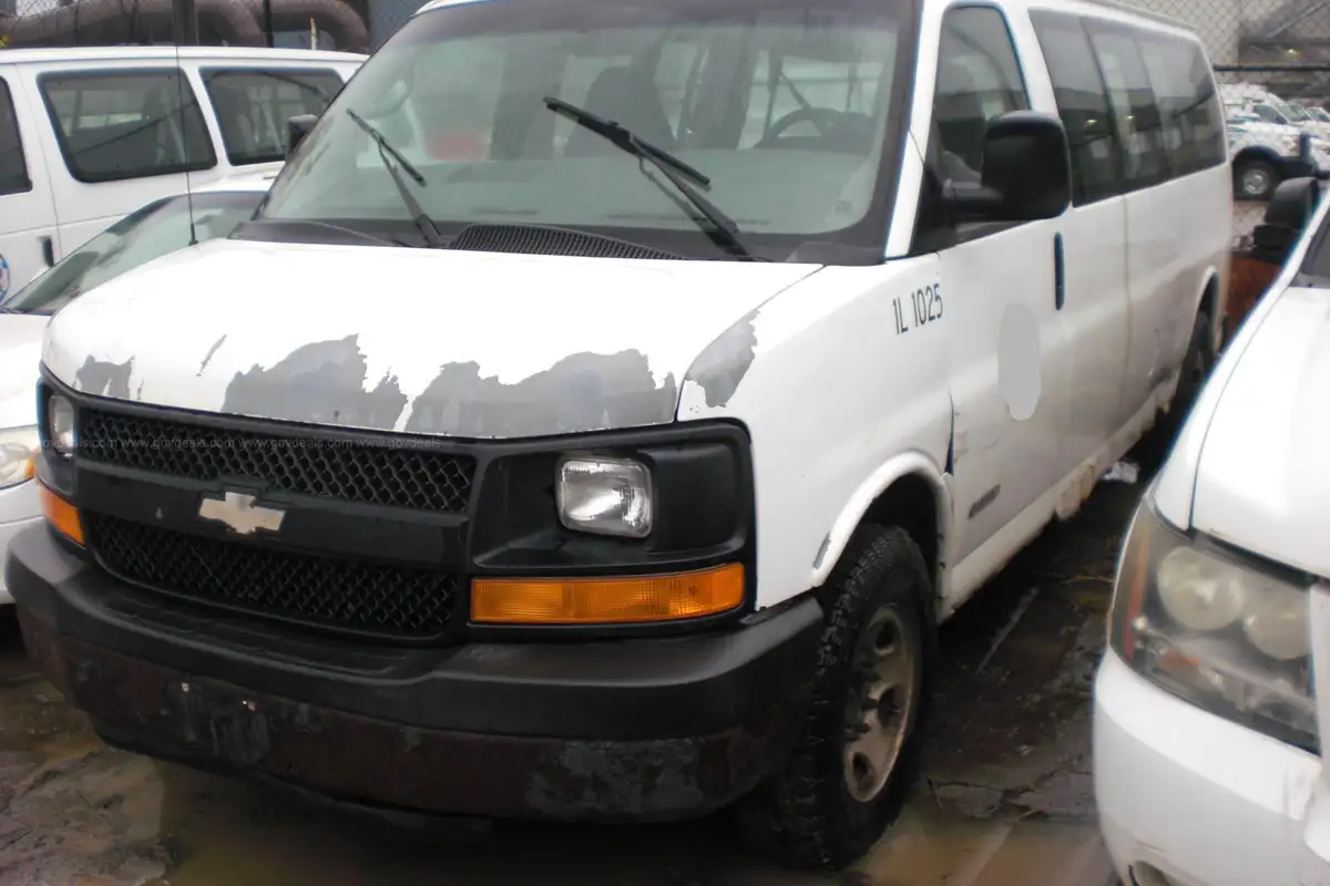 2006 Chevy Passenger Van | AllSurplus